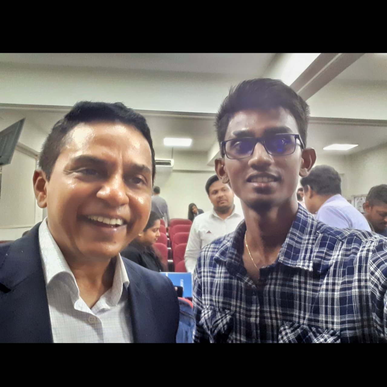 About Me - Dinuka D. Kirindage